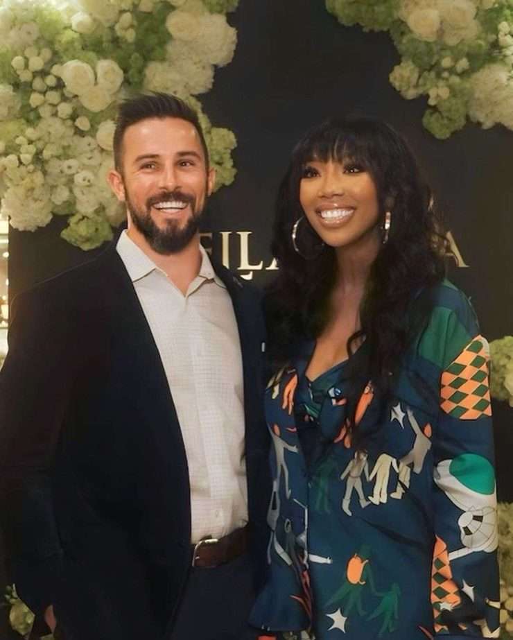 Brandy Norwood Partners with Stella Rosa and Announces New Christmas Album