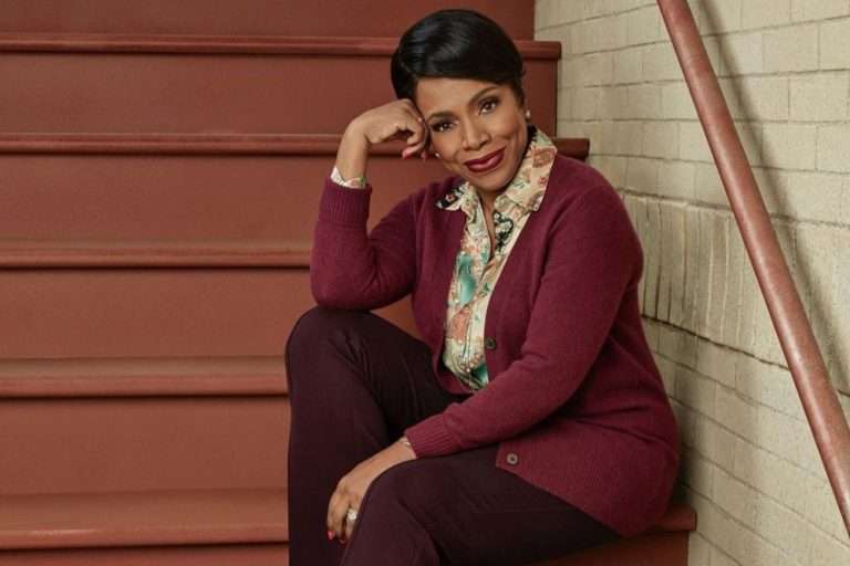 Actress Sheryl Lee Ralph Calls Out American Airlines for Poor Customer ...